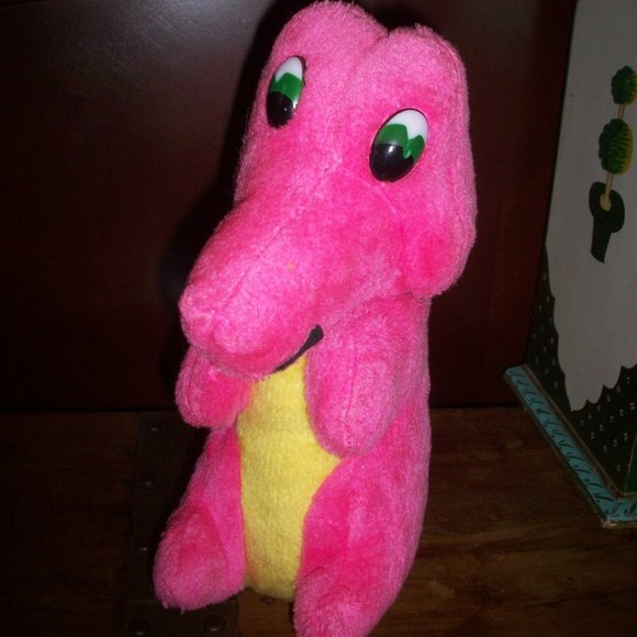 Source Unknown | Toys | Vtg Toy Carnival Fair Prize Bright Pink ...